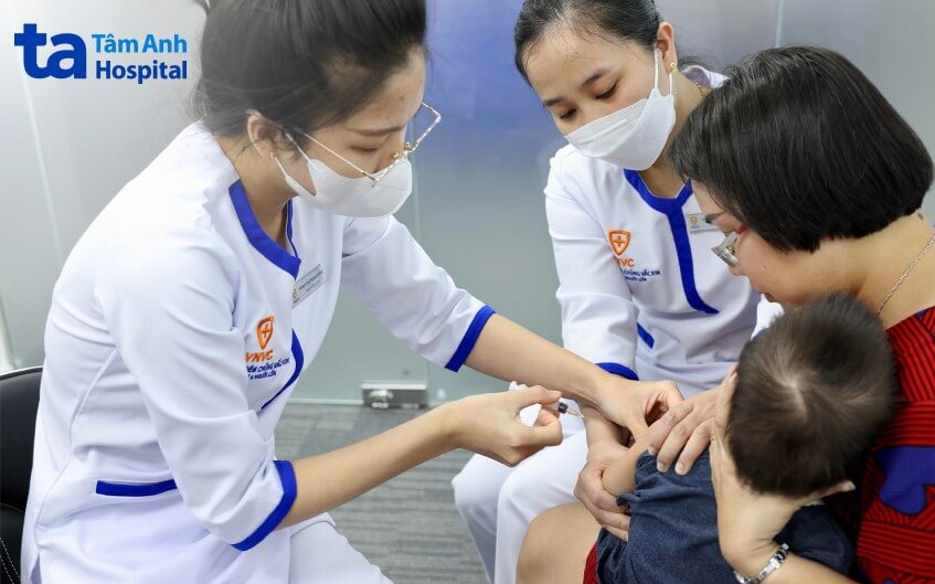 Tiêm chủng mở rộng là gì? Lợi ích của chương trình mở rộng cho trẻ