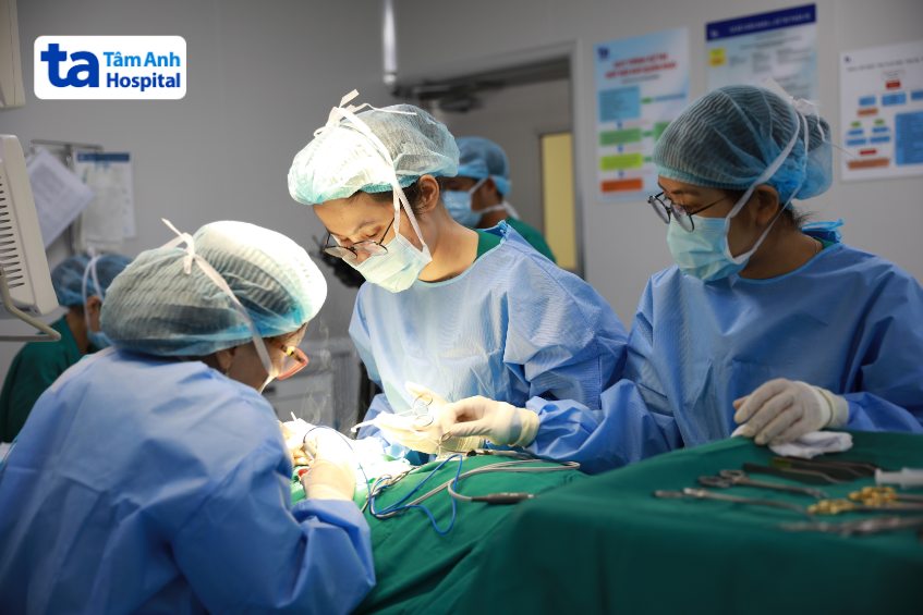 Ù tai: Nguyên nhân, triệu chứng, chẩn đoán và phòng ngừa