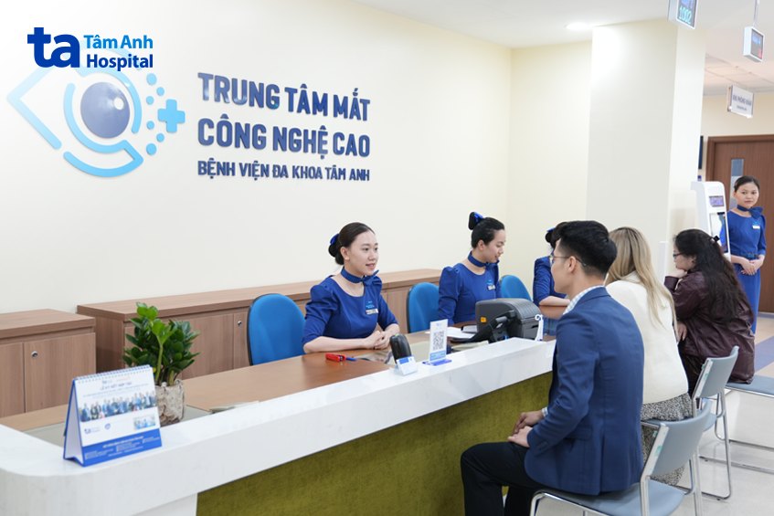 Cận 5 độ có mổ mắt được không? Chỉ định và điều trị ở đâu uy tín?